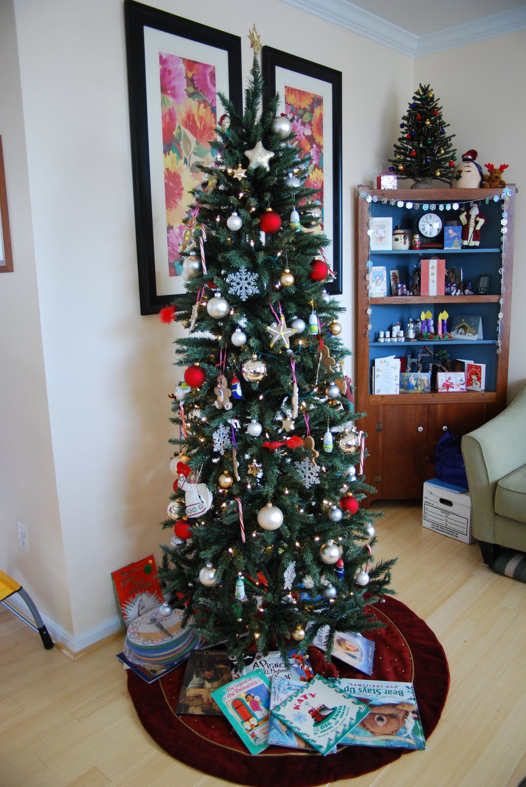Advent Book Countdown – The Small Pencil Catechist